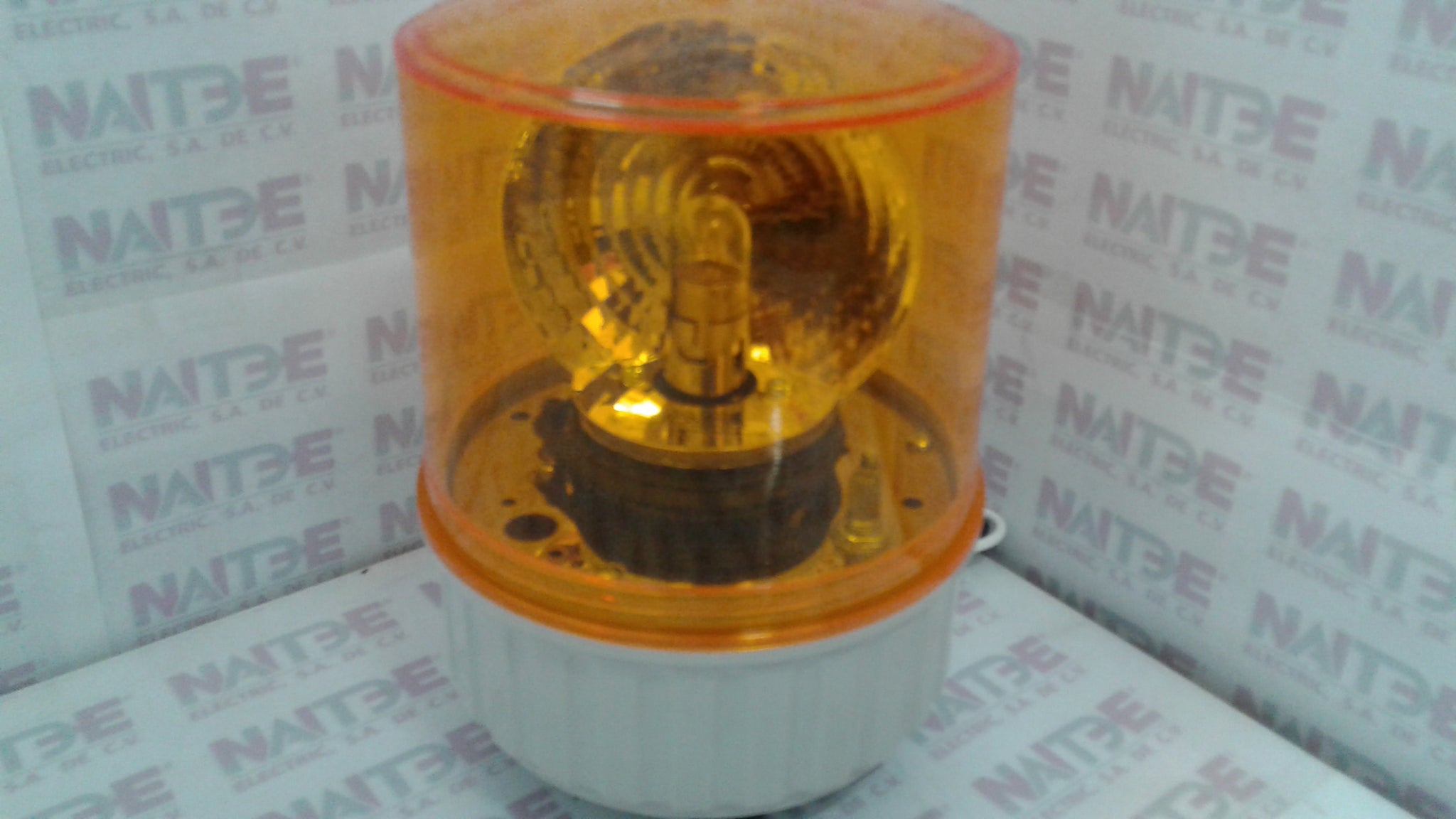 TORRETA GIRATORIA Q-LIGHT MOD S125U-120 COLOR AMBAR 120 VCA. – NAITDE ELECTRIC