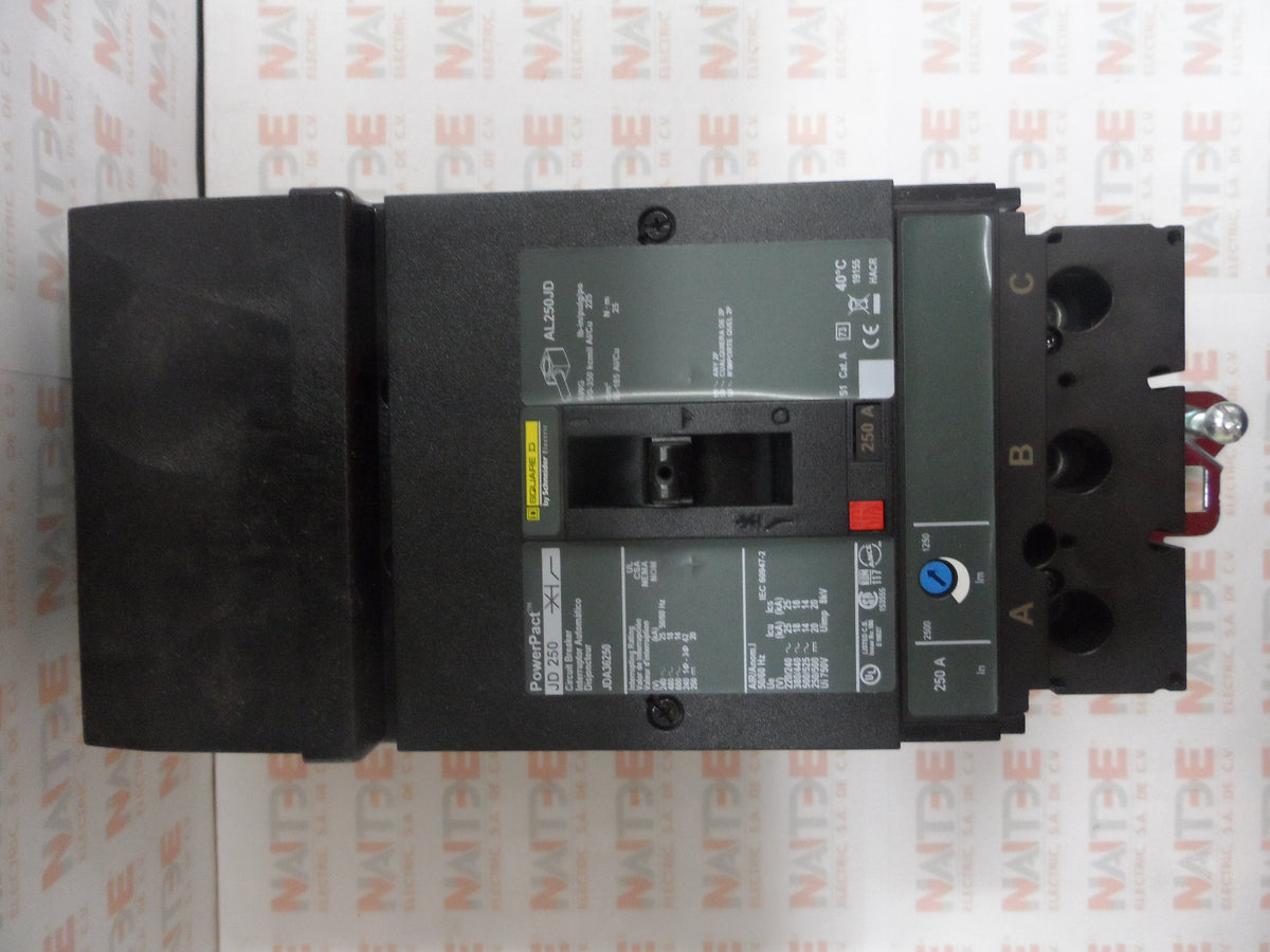 INTERRUPTOR TERMO SQUARE D JDA36250, I-LINE, 3P, 250 AMP, 600 V, 18 kA ...