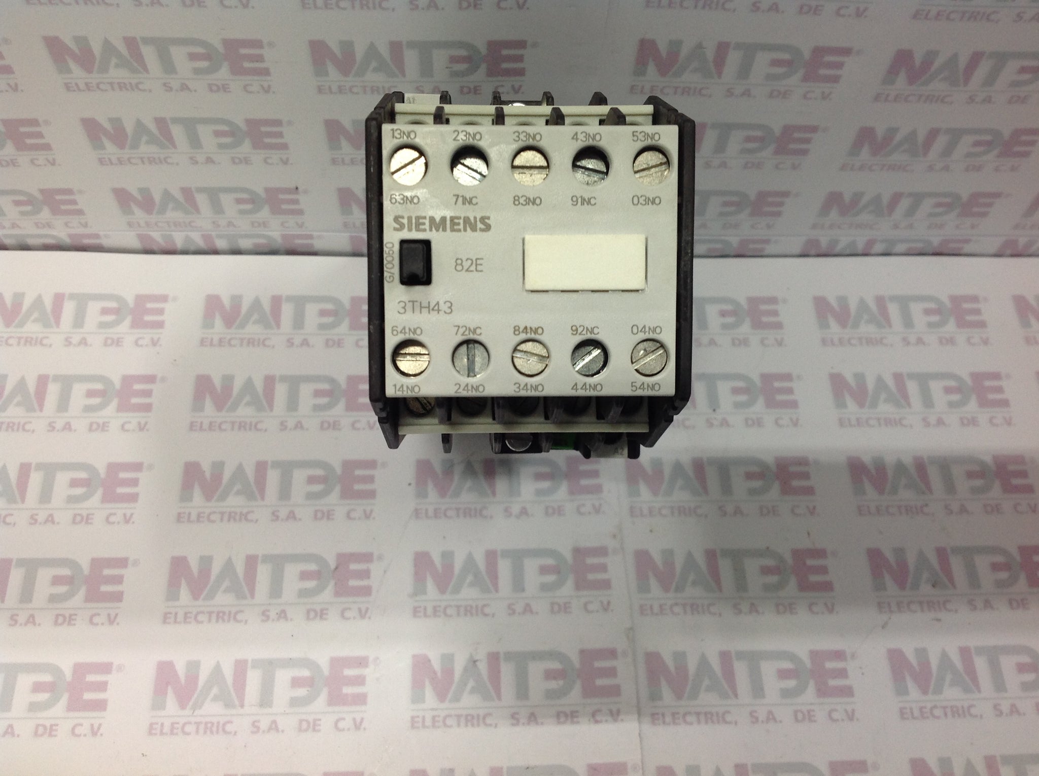 CONTACTOR SIEMENS 3TH43 125 VDC. – NAITDE ELECTRIC